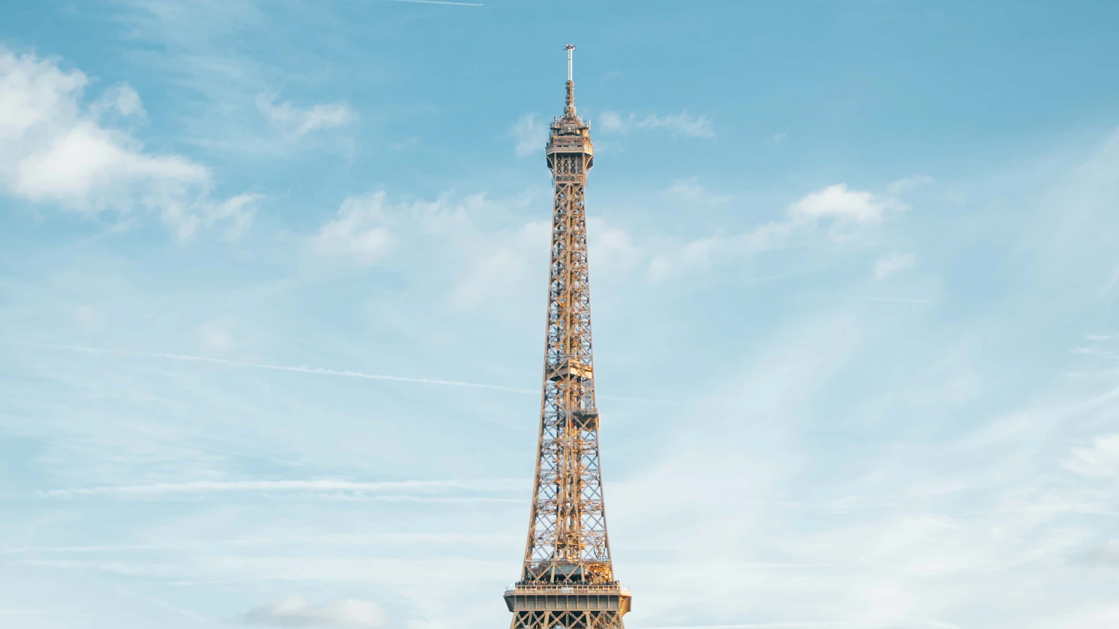 Eiffel Tower Tickets: The 2026 Guide to Summit Access, Stairs, and the ...
